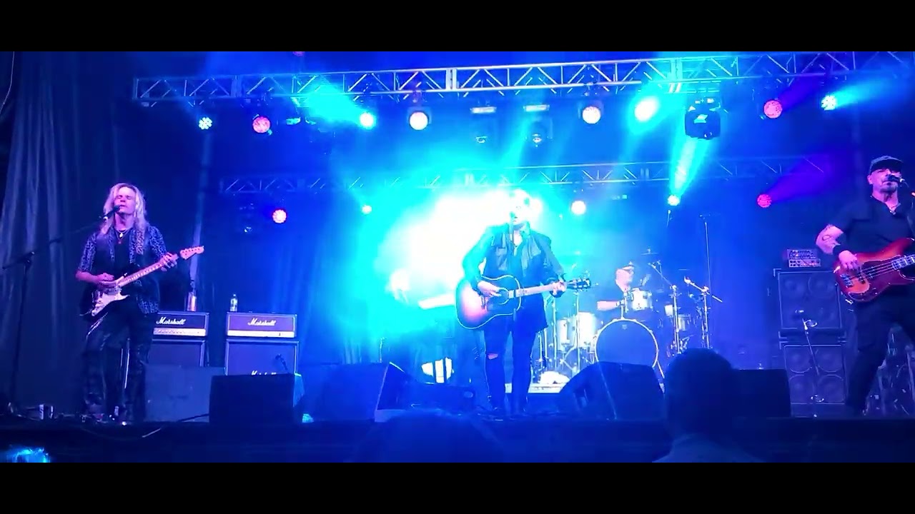 TROOPER...JANINE - YouTube