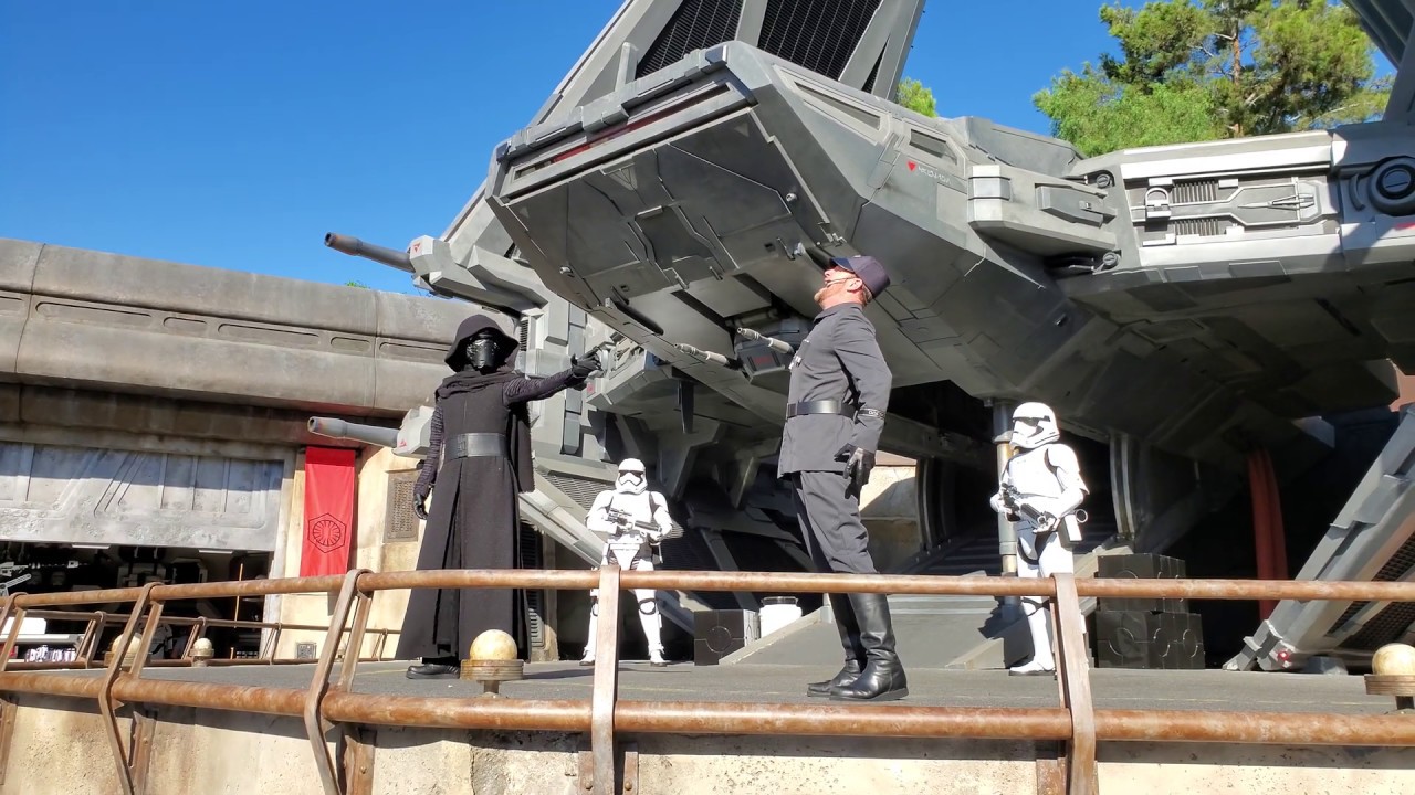 TIE/es assault shuttle（TIE Echelon）のアトモスでまさかのカイロ・レン(Kylo Ren)登場 - YouTube