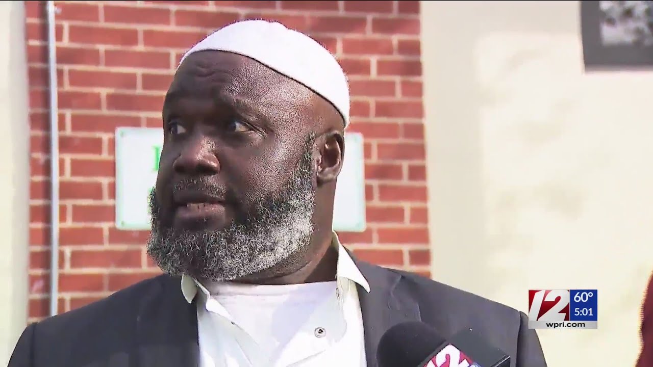 Man shot outside Providence mosque - YouTube