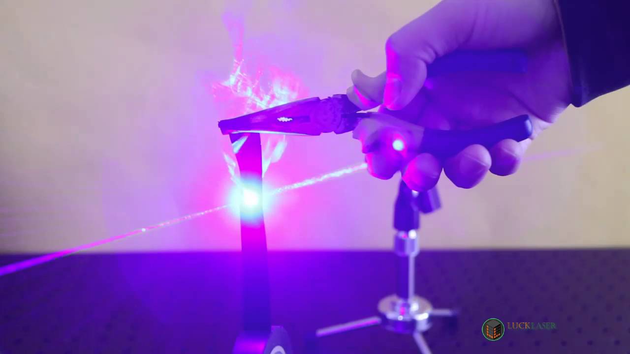 burning blue laser pointer 2w laser beam -- Lucklaser - YouTube