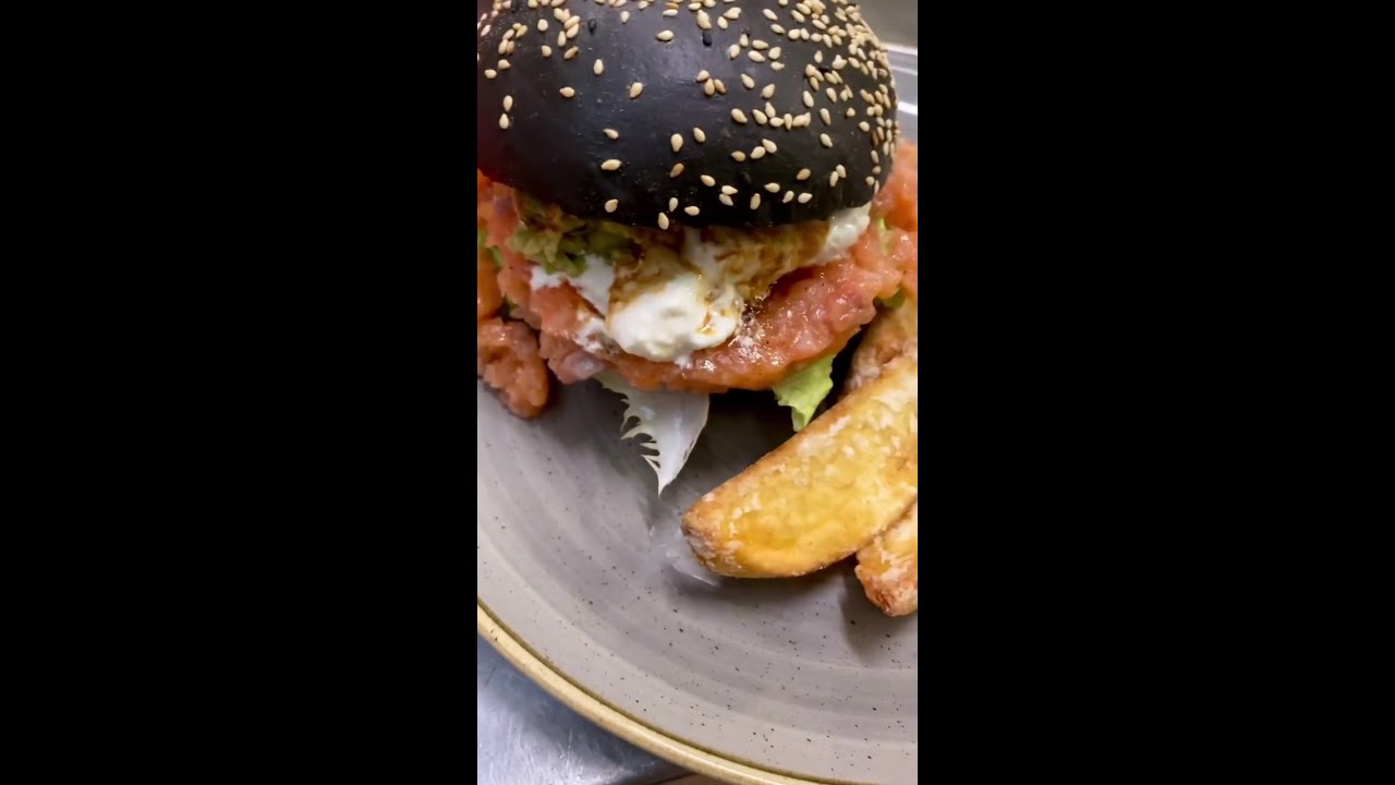 Squid Ink Burger With Salmon Tartar - YouTube