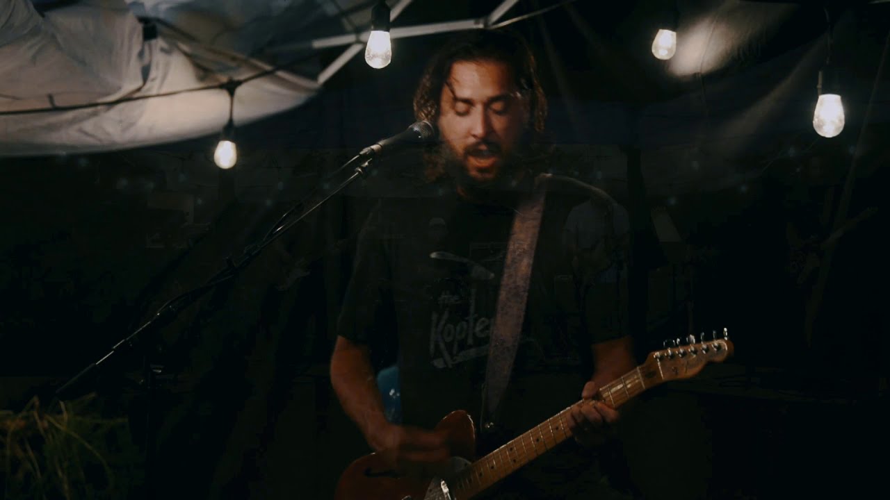 Dominic Lavoie - Trillion Dollar Man [LIVE] - YouTube