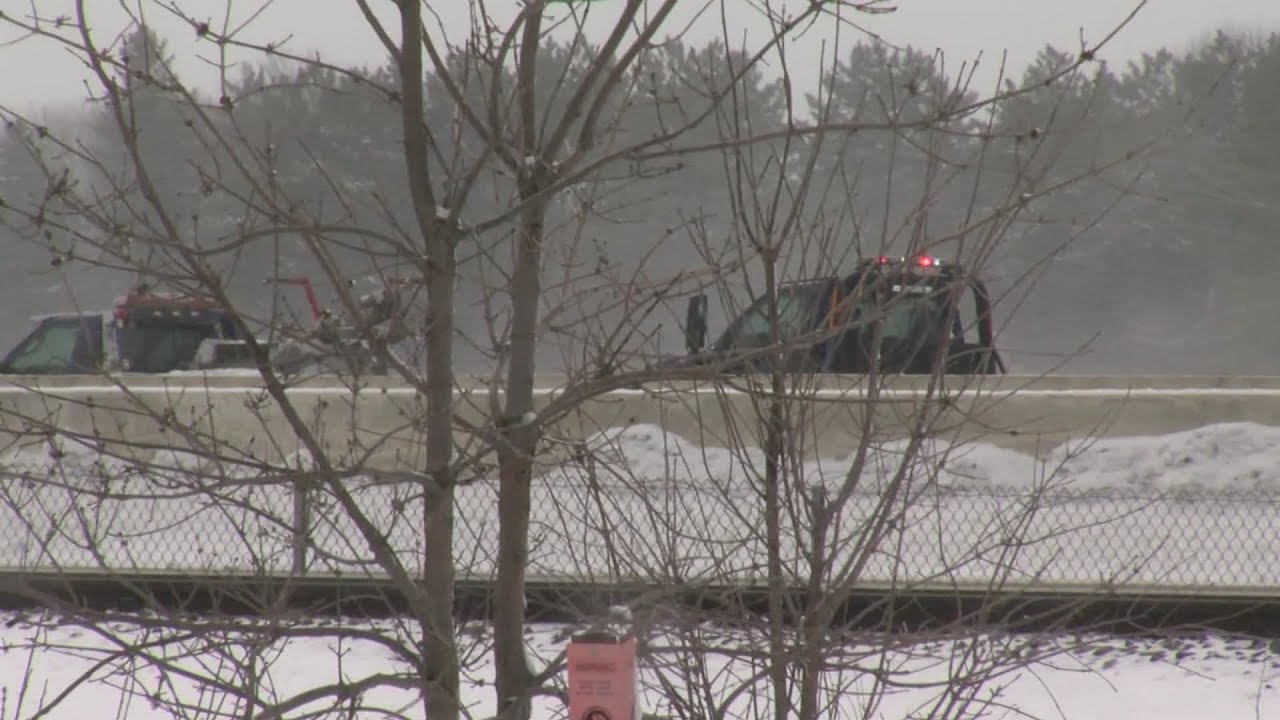 RAW VIDEO: Scene of deadly 100+ car pileup in Wisconsin - YouTube