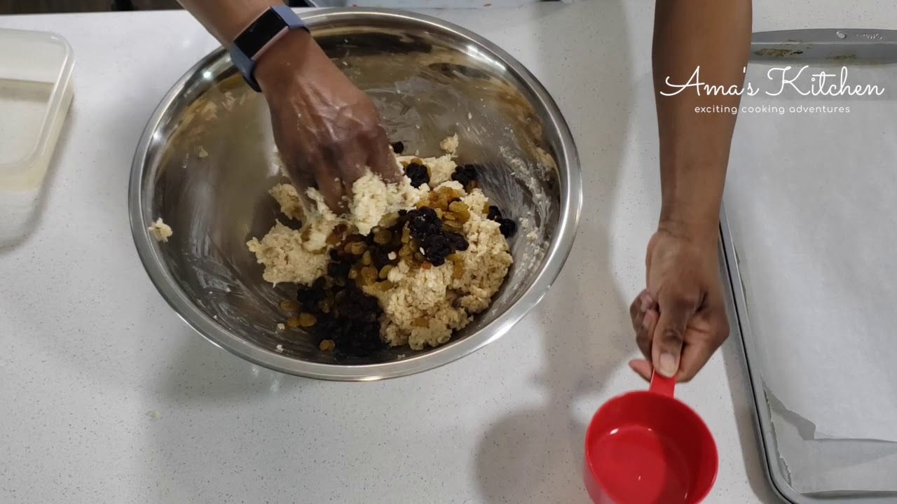 How to make tasty guyanese coconut buns - YouTube