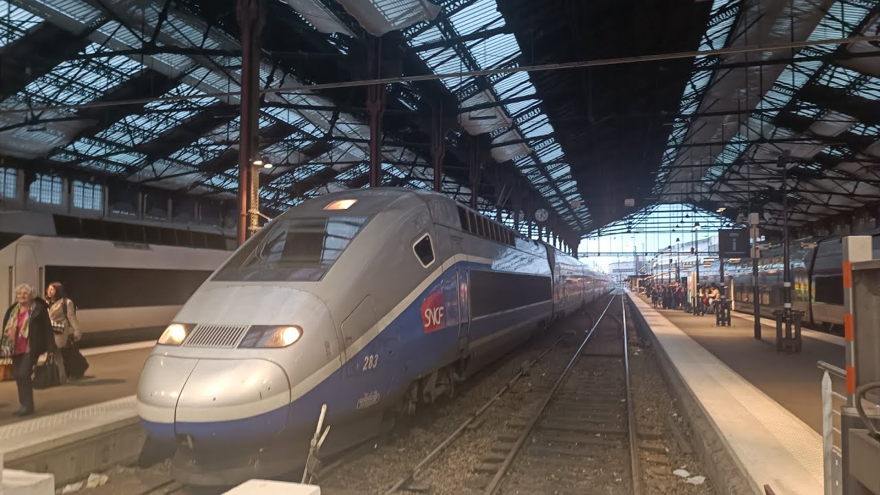 arrivée du dernier tgv bleu avant sa rénovation inouï - train va partir ...