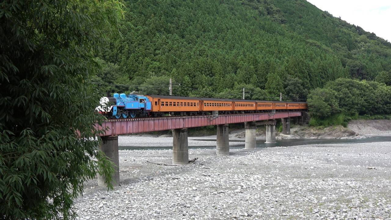 Thomas the Tank Engine in Japan：Oigawa-railway - YouTube