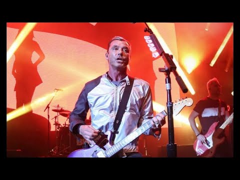 Bush playing Everything Zen live 2022 - YouTube