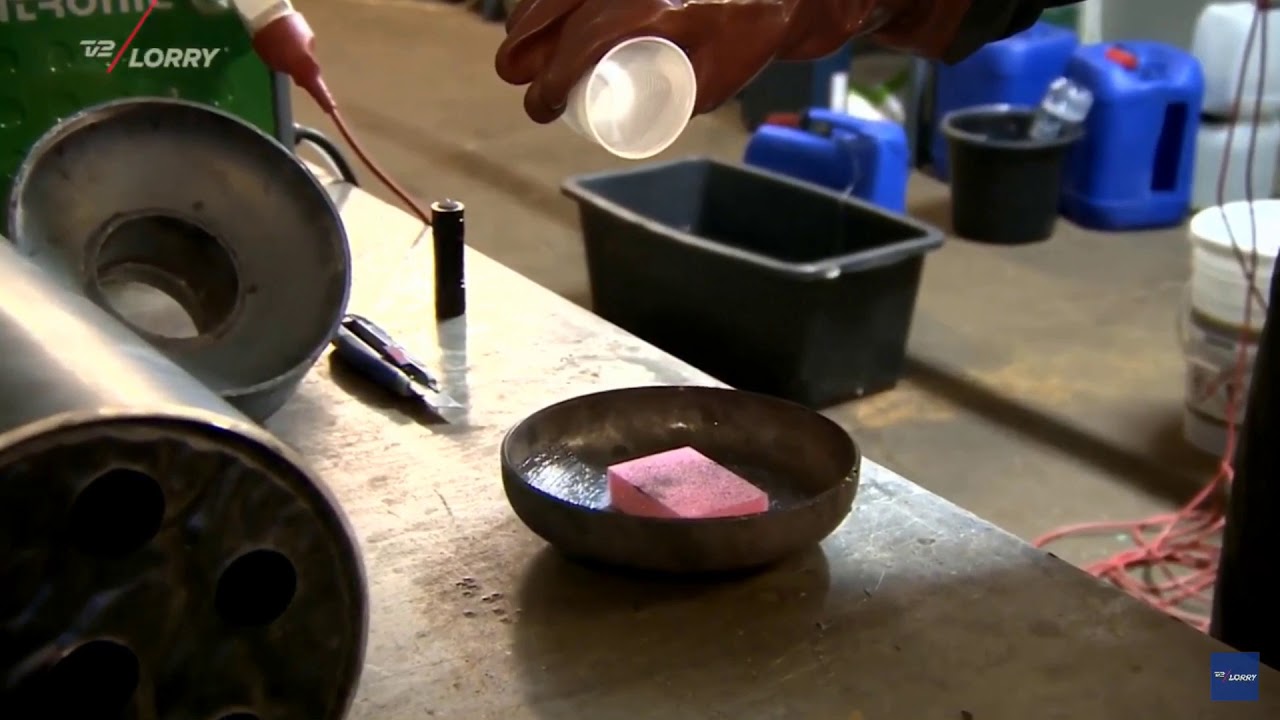 Meme #3 Peter Madsen sprænger ting i luften - YouTube