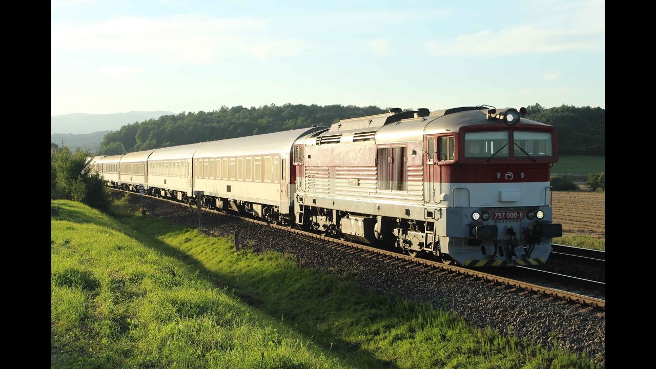 ESK086152 Trains Slovakia diesel locomotive ZSSK 757-008 rychlik ...
