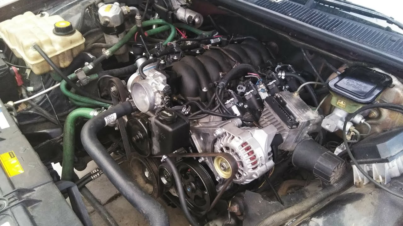 Ls swap start up - YouTube