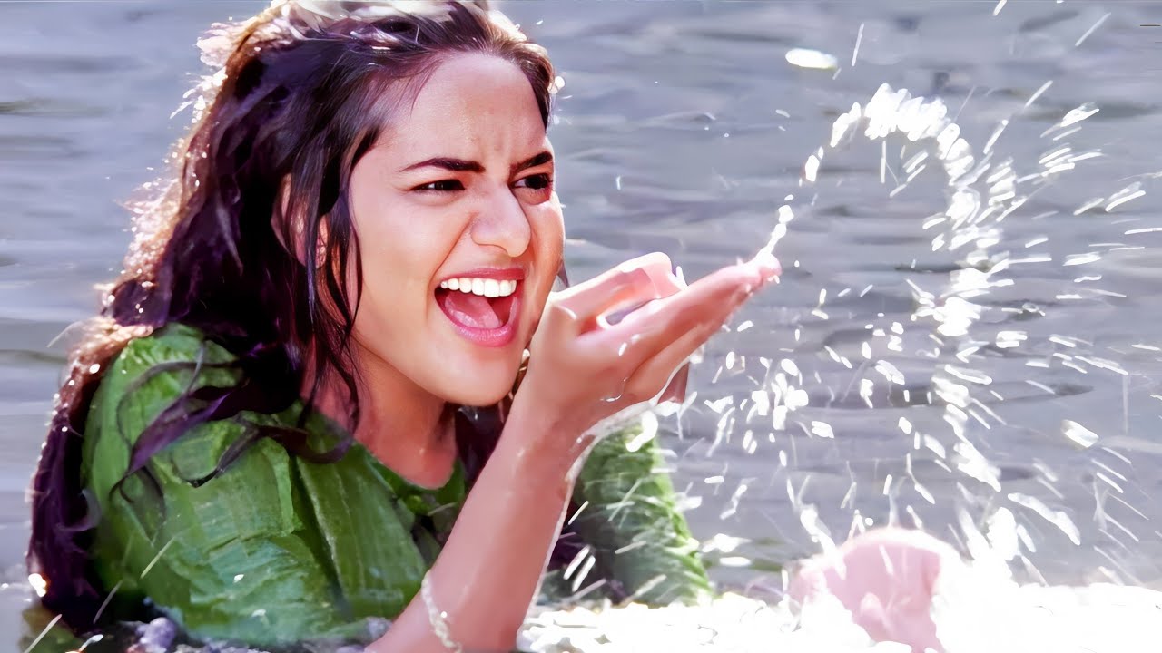 Dil Hai Chhota Sa Chhoti Si Asha | Madhoo | Roja (1992) | AR Rahman ...