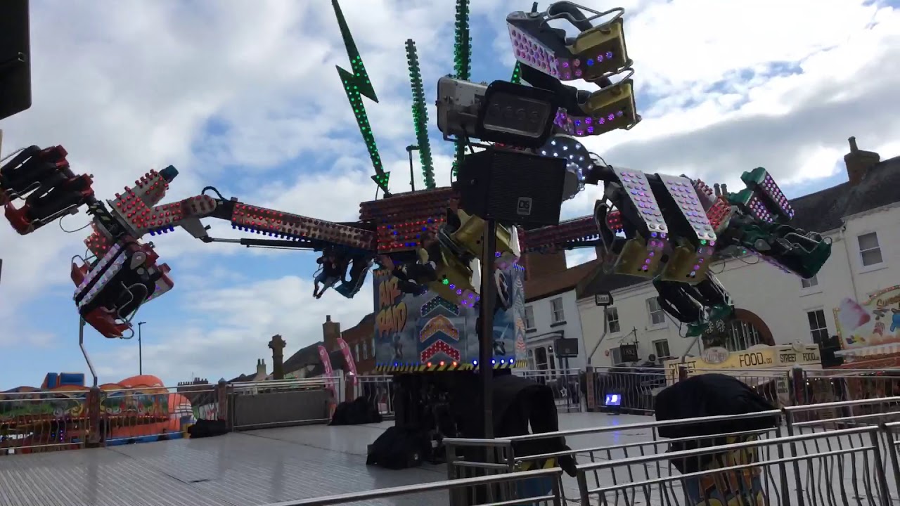 Air raid off ride Northallerton may fair 2019 - YouTube
