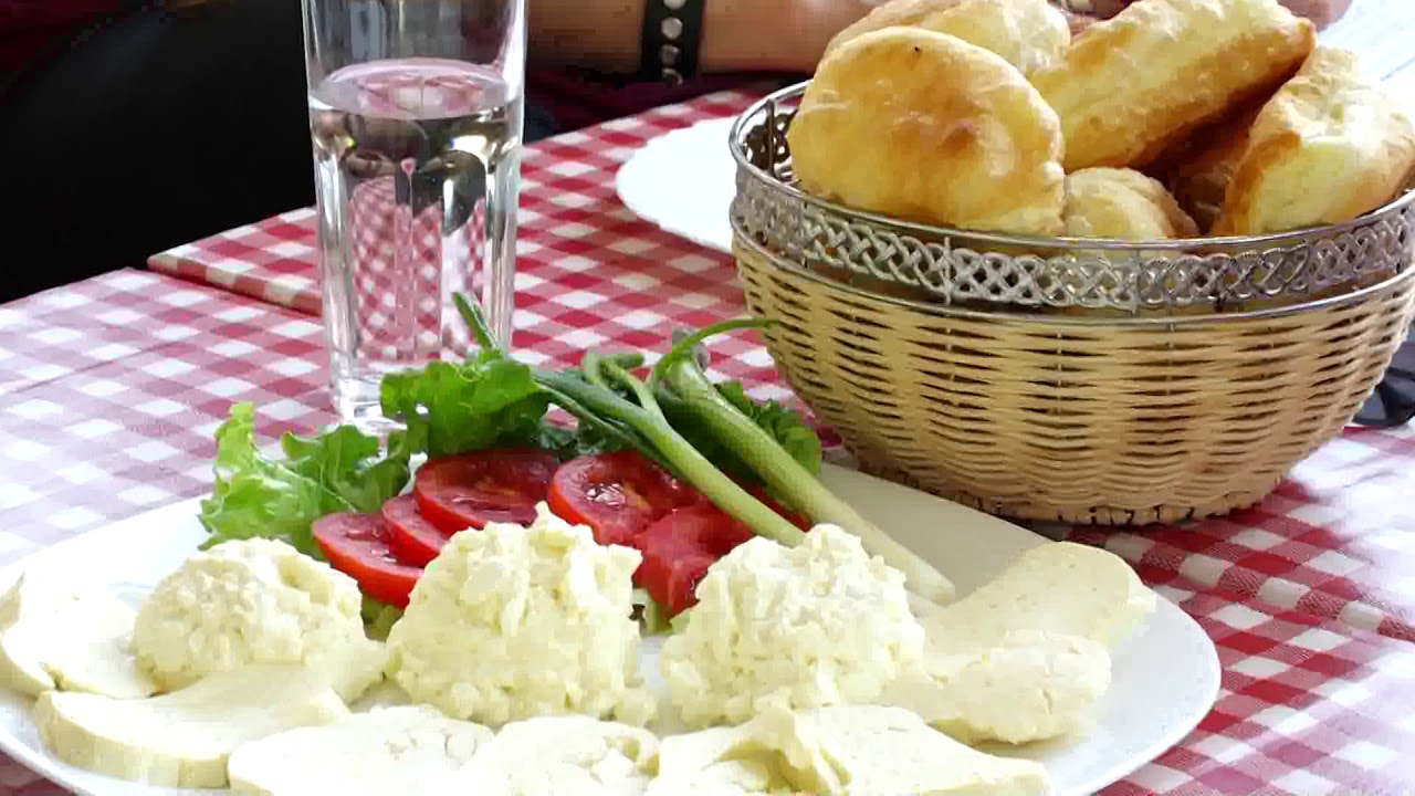 CELEBICI RAJ U RAJU - YouTube