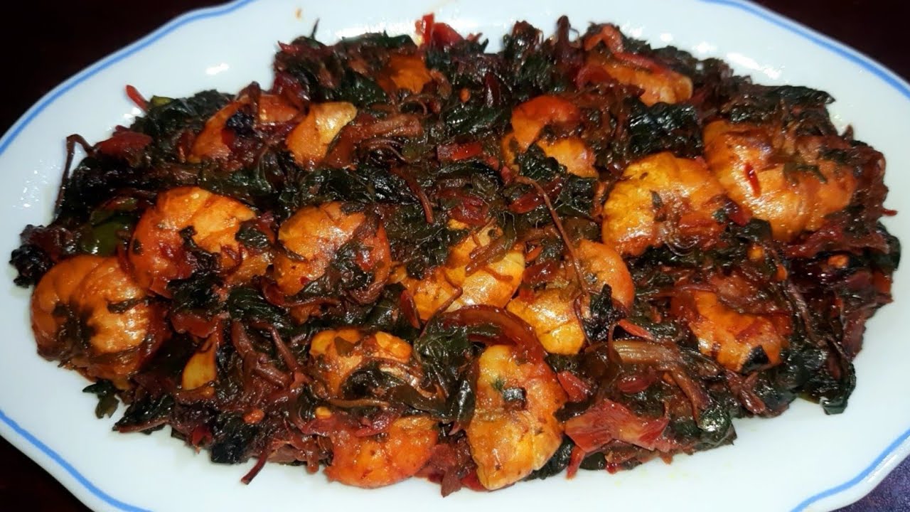 এভাবে চিংড়ি মাছ দিয়ে লাল শাক রান্না করলে এর স্বাদ দিগুণ হবে-Red ...