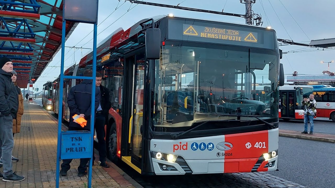 Reportáž České televize o novém 24 metrovém trolejbusu Škoda - Solaris ...