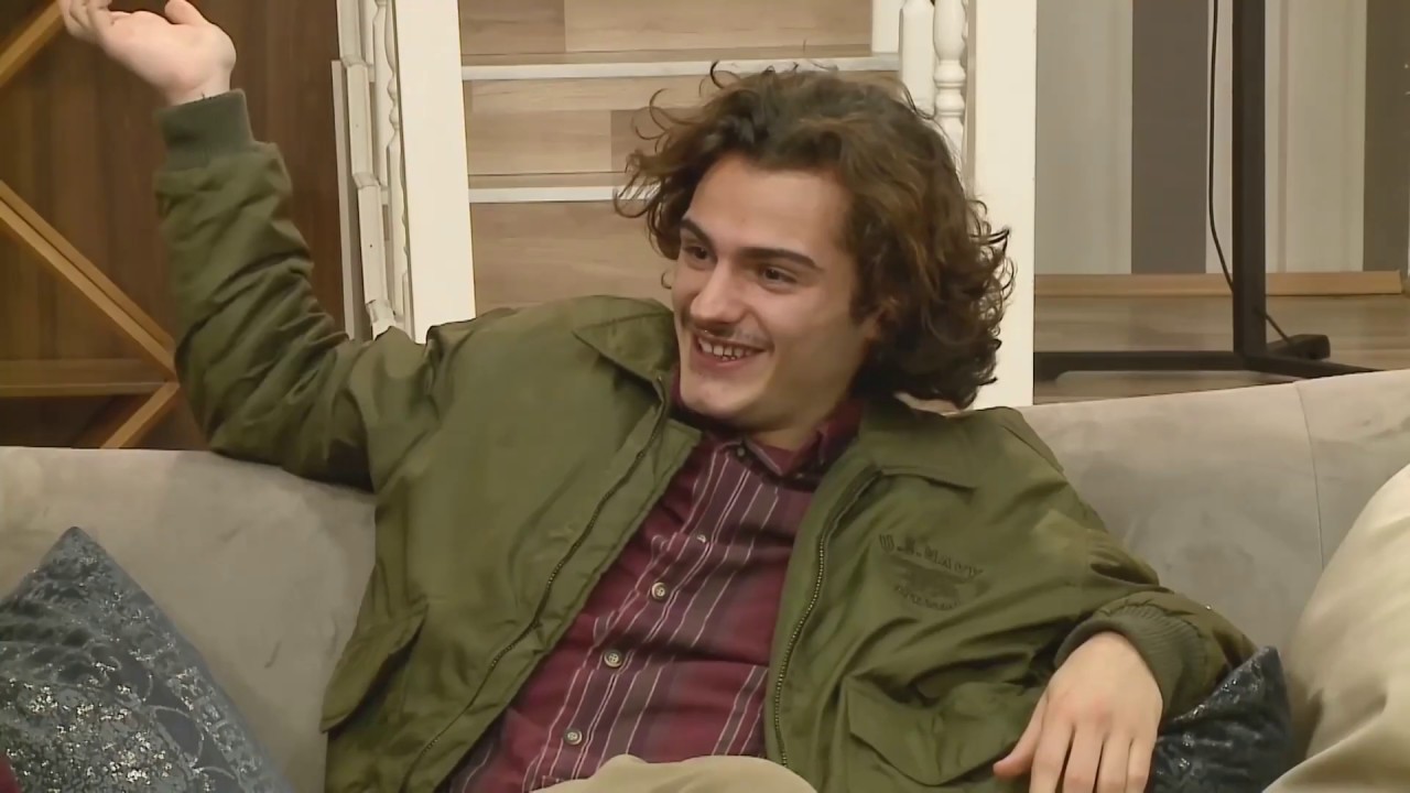 Momente qesharake te qka ka shpija 2018 best of qka ka shpija - YouTube