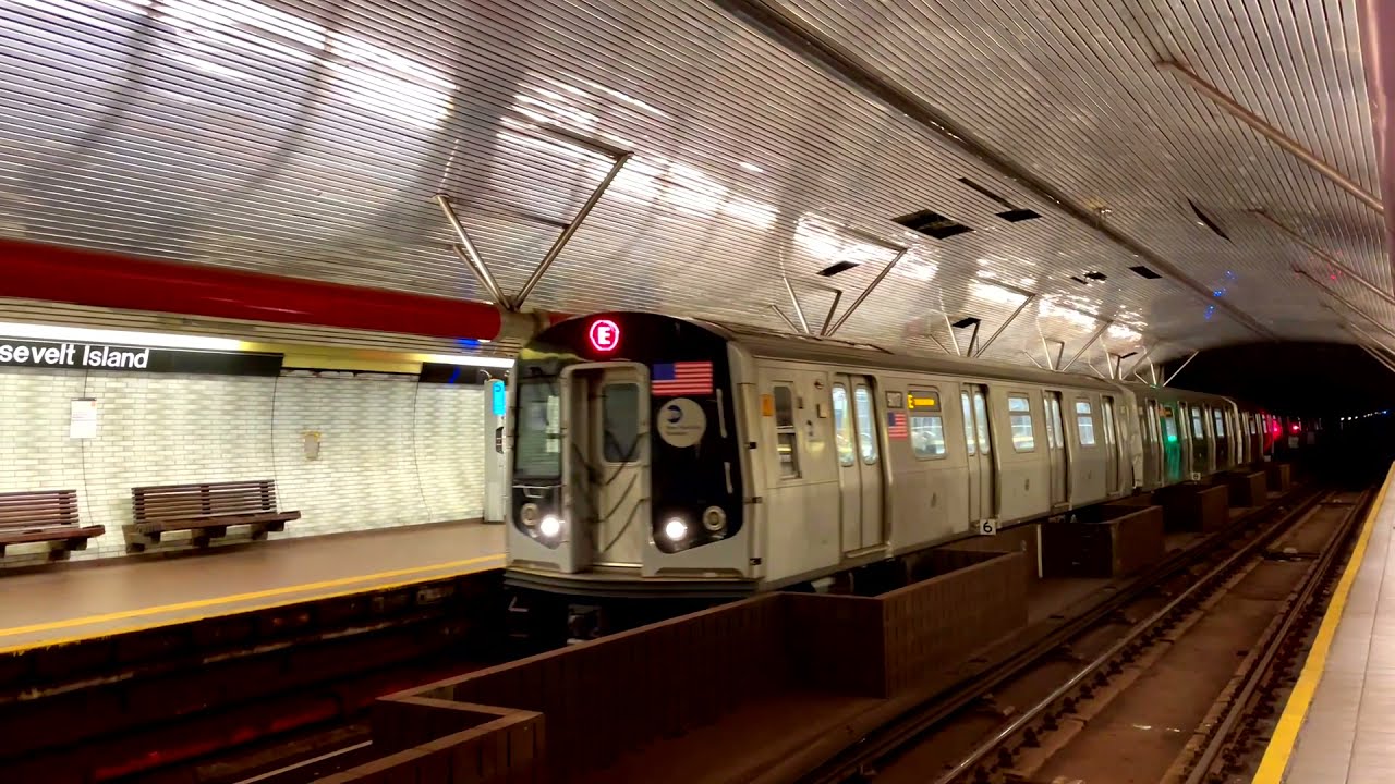 MTA New York City Subway : Delancey-Essex Street Bound Siemens R160 E ...
