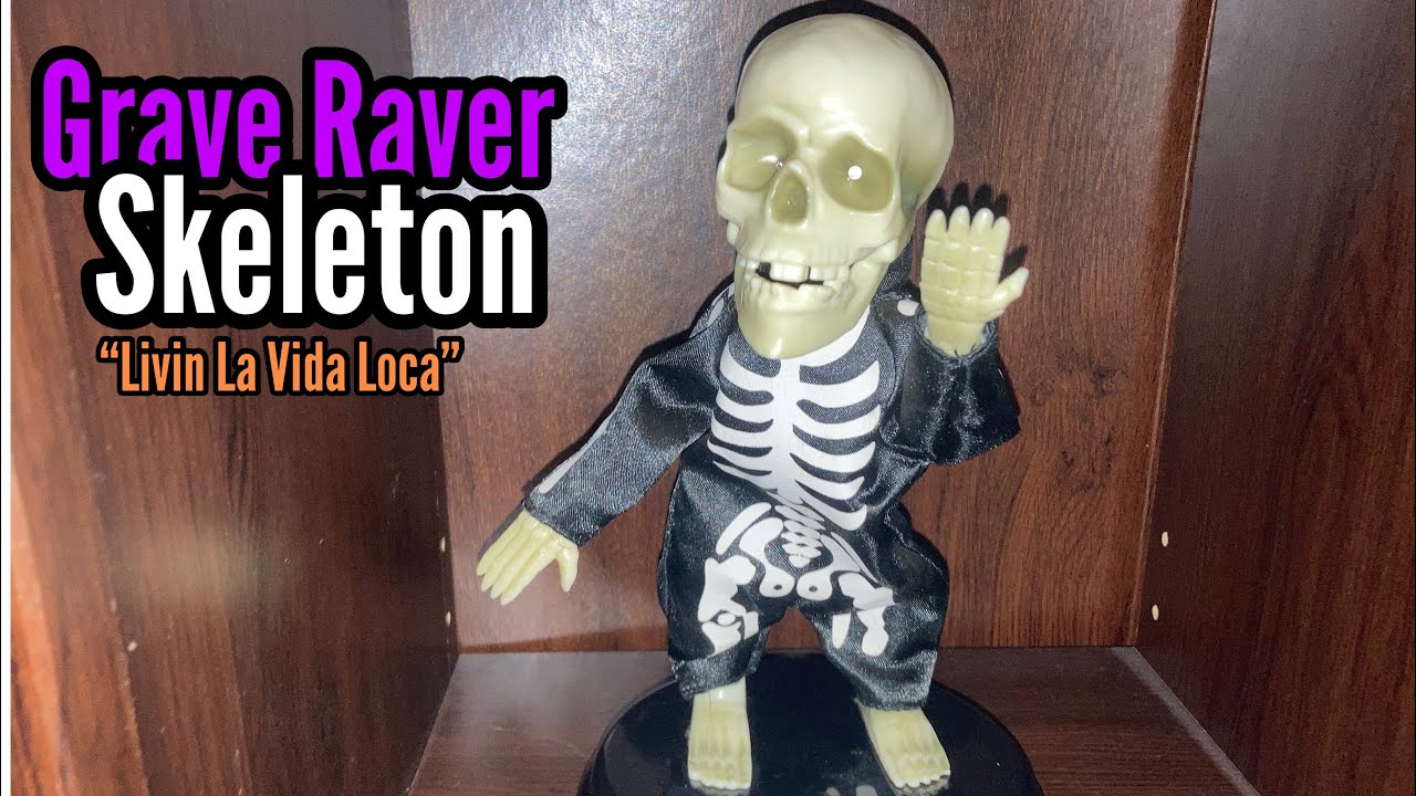 Gemmy 2011 ~ Grave Raver Skeleton - YouTube