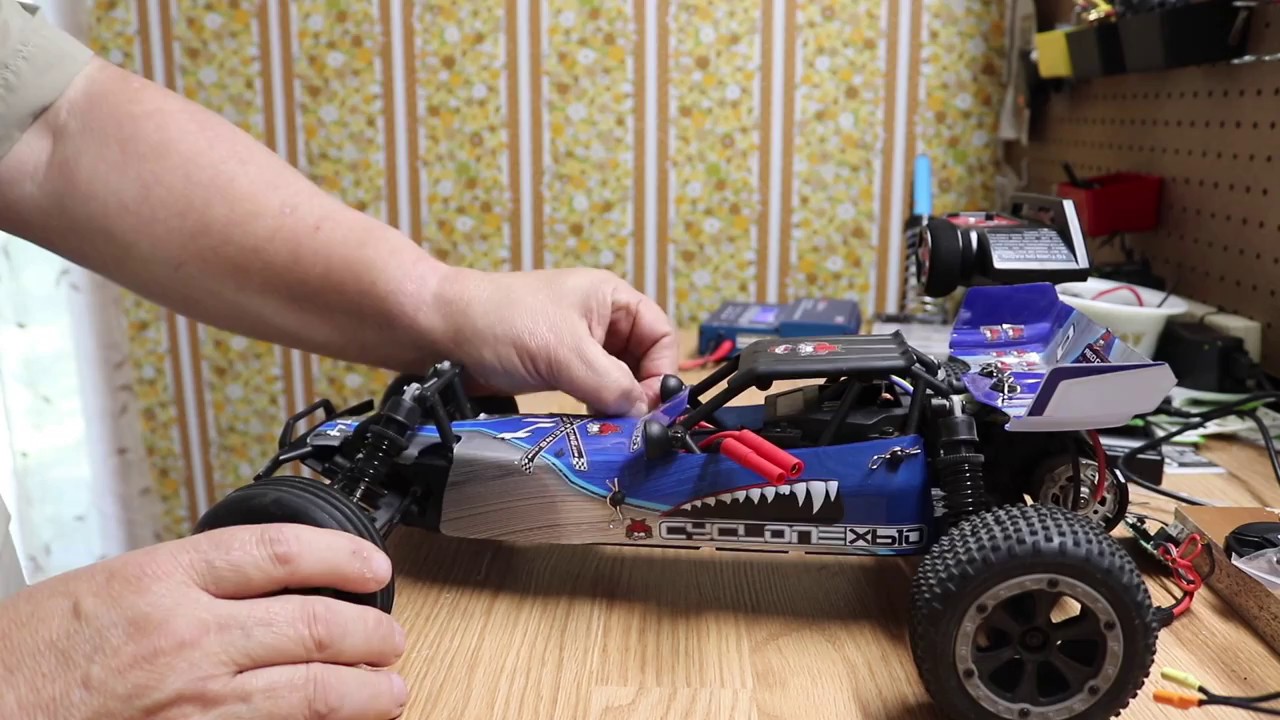 Redcat Cyclone XB10 - YouTube