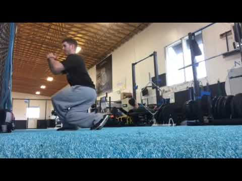 Dynamic Warm Up - Crossover Lunge - YouTube