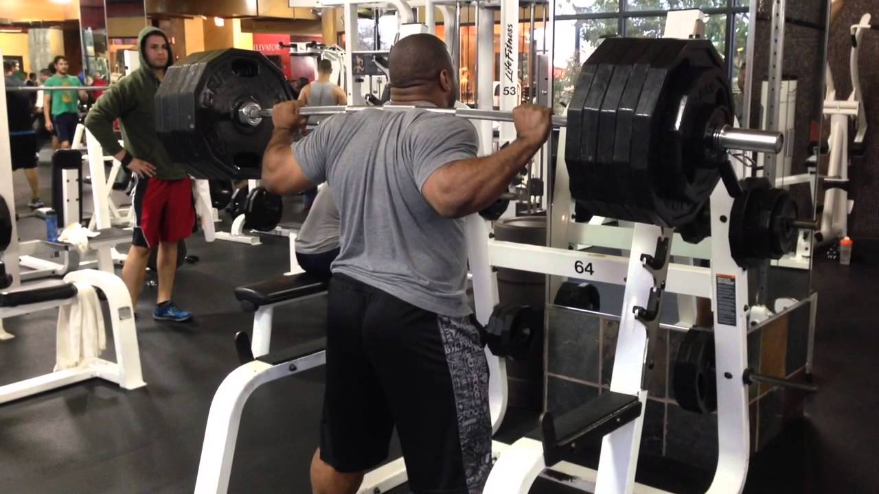 550 lb. squat x 3 reps - YouTube