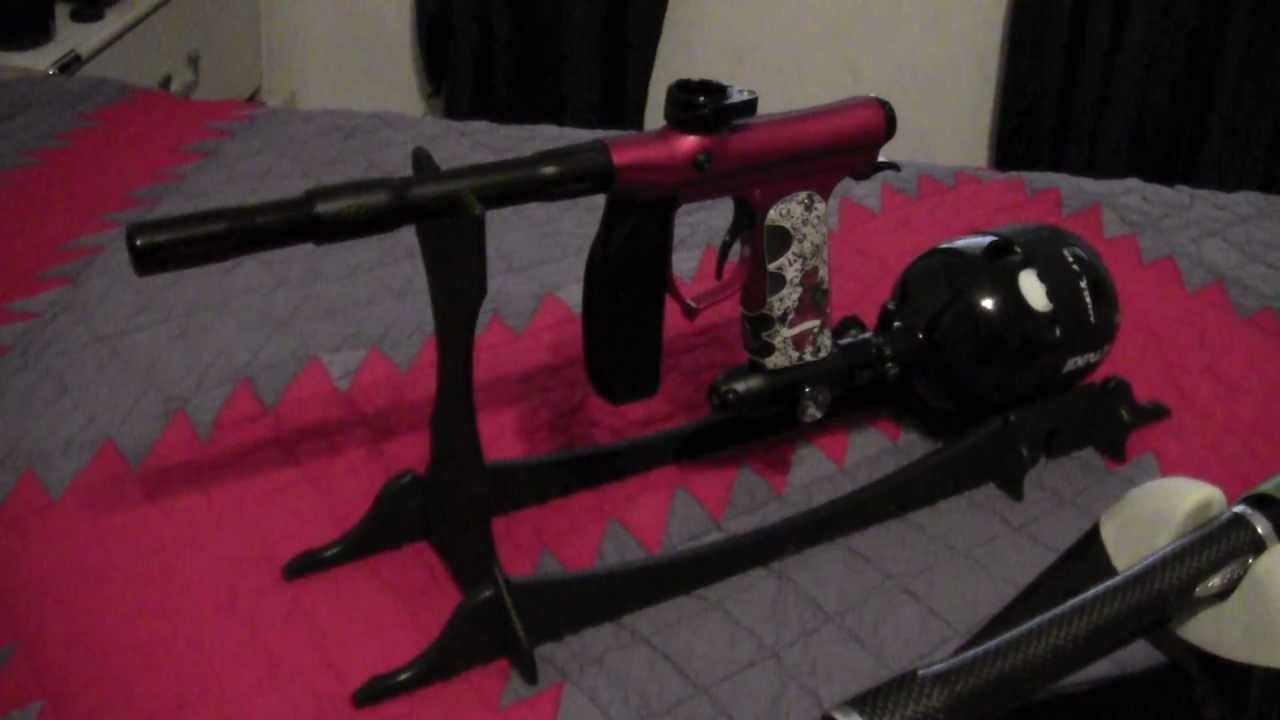 Guru Gun Stand Compared to SplattRak - YouTube