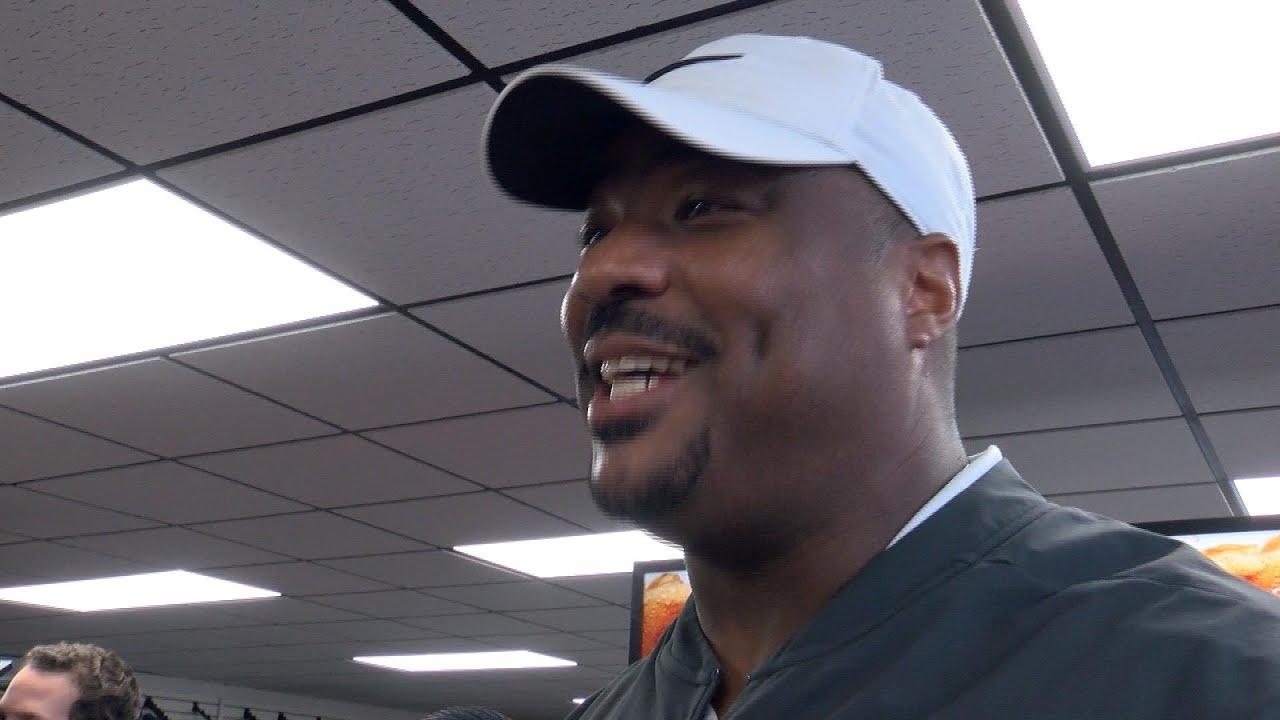 Kenny Ingram talks defensive line and starting first season at Arkansas ...