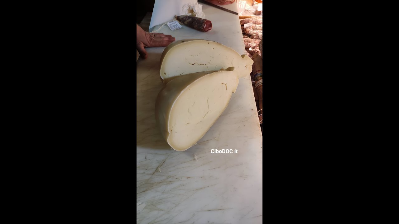 Tra le provole più buone della Sicilia - YouTube
