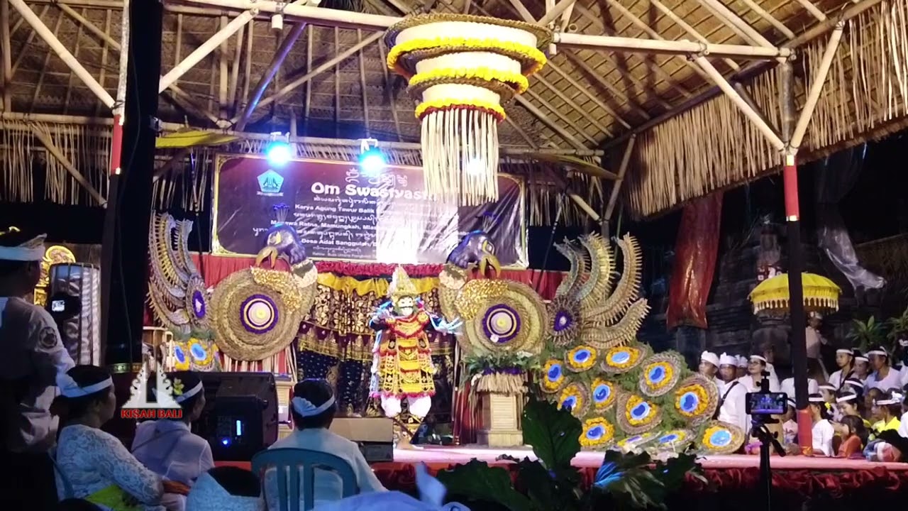 TARI JAUK MANIS - Pura Desa SANGGULAN TABANAN - YouTube