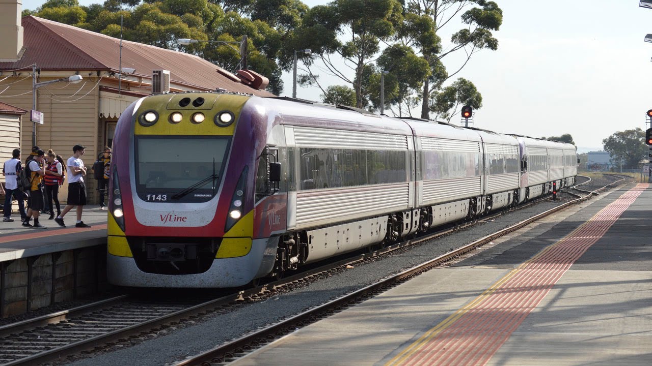 V/Line Vlocity at Melton - YouTube