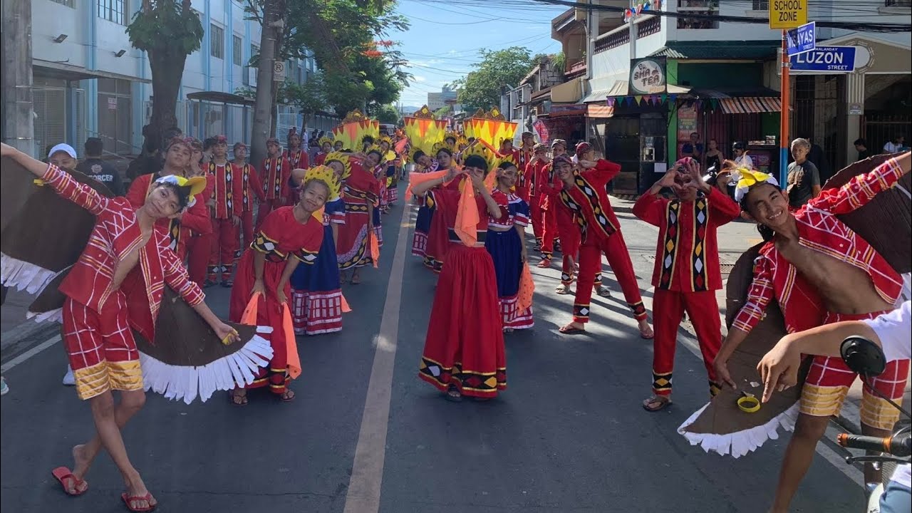 KADAYAWAN FESTIVAL DANCE (MARIKINA MALANDAY)BY: Ver Den - YouTube