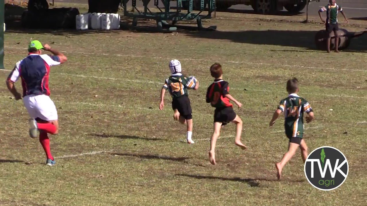 Rugby - Epic try by South African 9 year old !! - YouTube