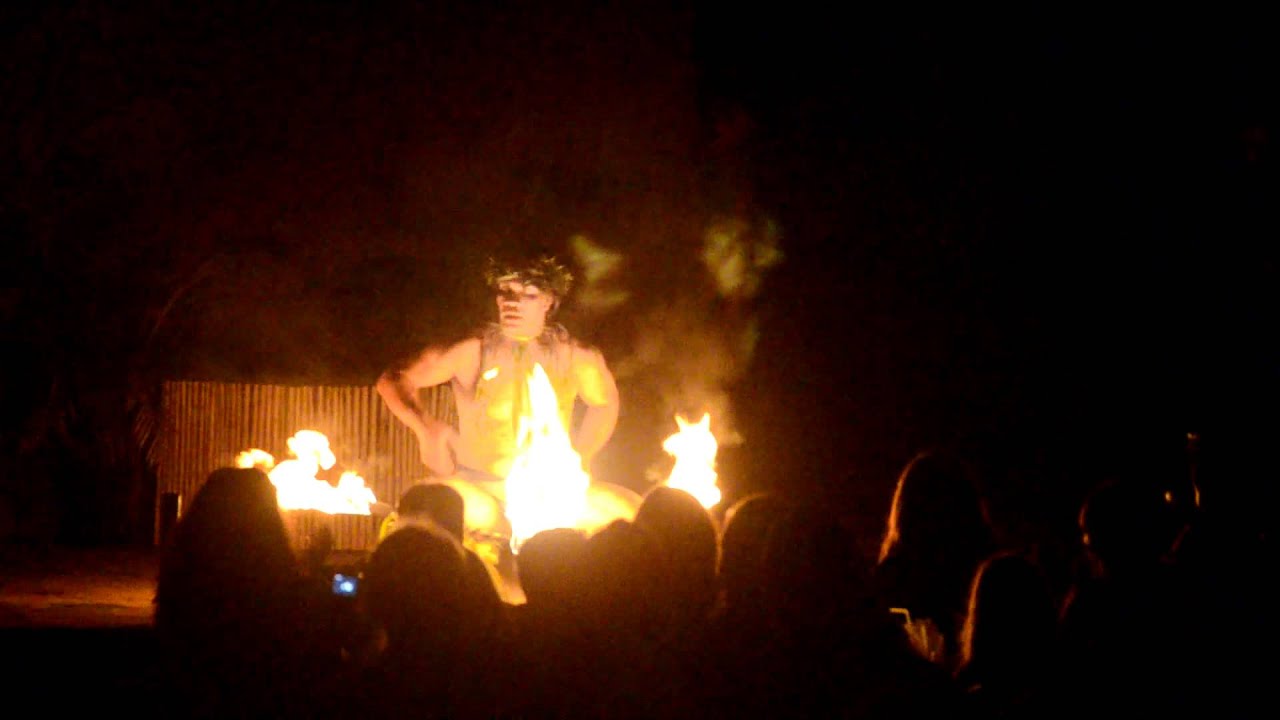 Fire Knife Dance, Grand Wailea Luau - II - YouTube