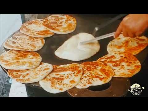 Flaky Paratha Being Served 😮🔥 | Bangladesh Street Food #paratha #satisfying
