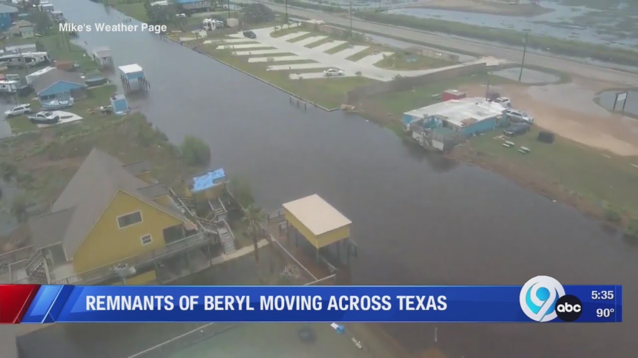 Remnants of Beryl moving across Texas - YouTube