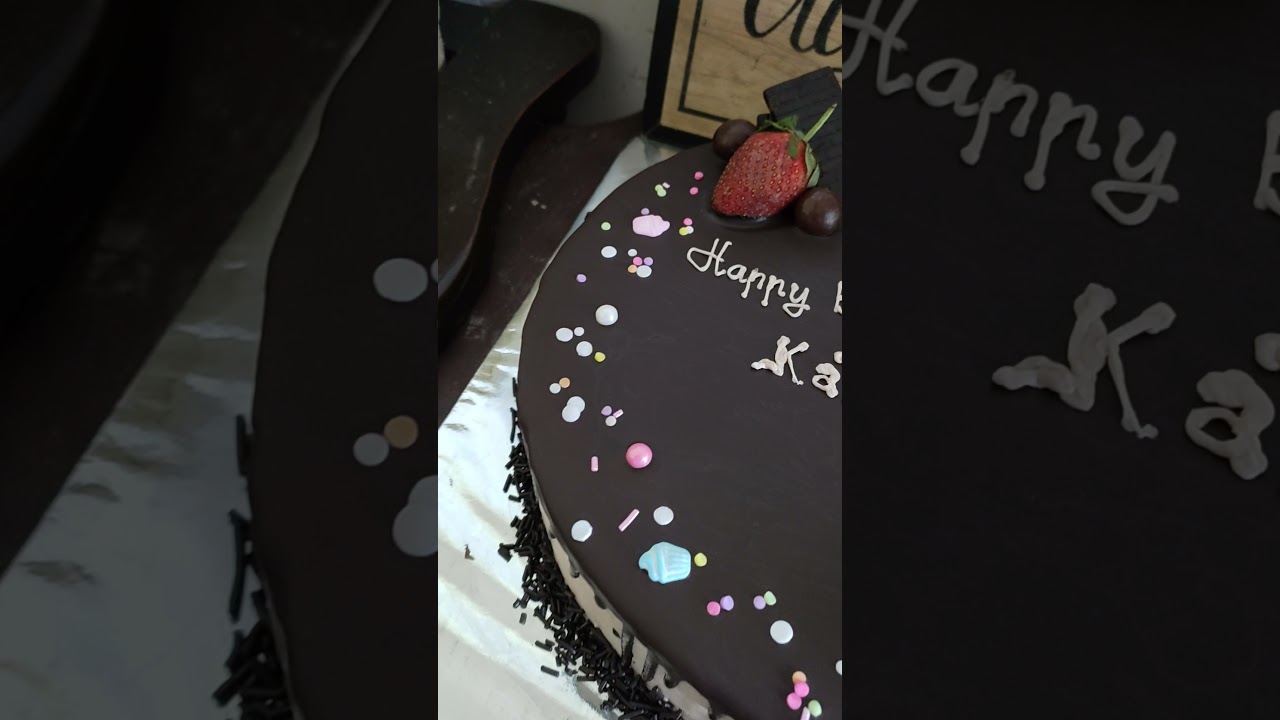 tart dekor coklat leleh untuk anak gadis dengan taburan sprinkle dapurA ...