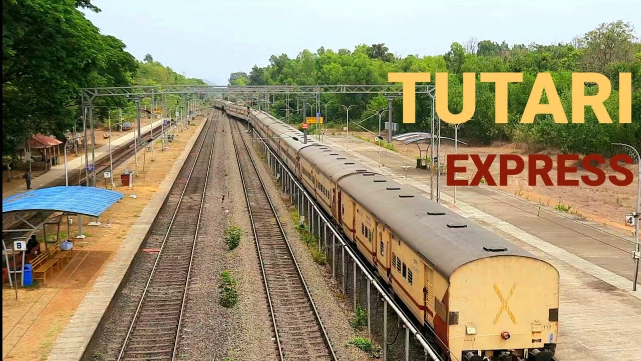 Reverse Shunting of 11003/11004 Tutari Express at Sawantwadi Road ...