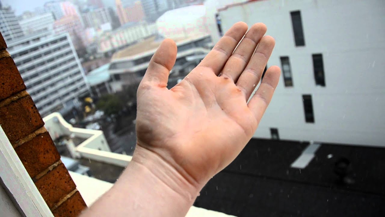 Snow in Auckland, New Zealand!! a once in 50-year event 15 August 2011 ...