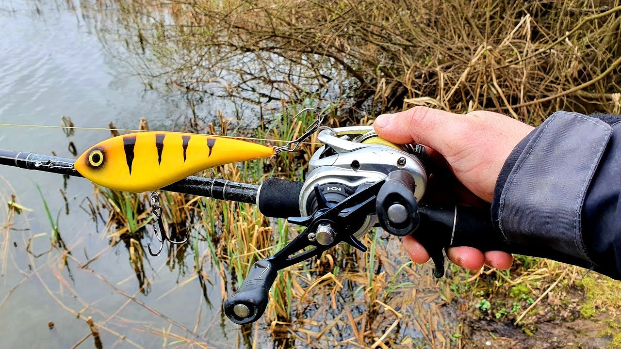 Big Pike on Jerkbaits Pike fishing...#handmadelures - YouTube