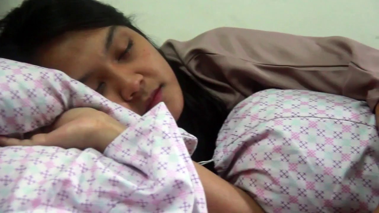 The daily of: Shapeshifting Girl - YouTube