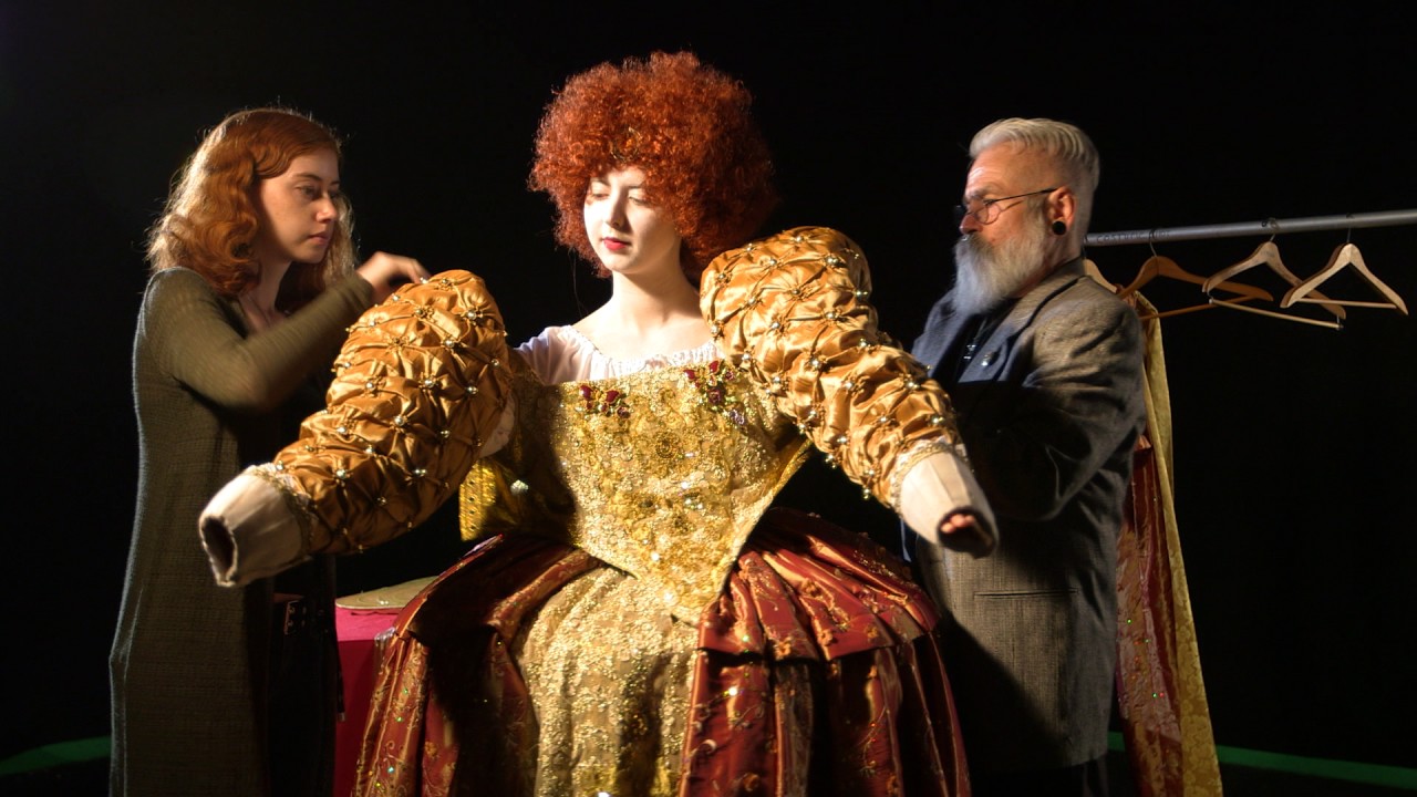 Queen Elizabeth- Theatrical Costume - YouTube