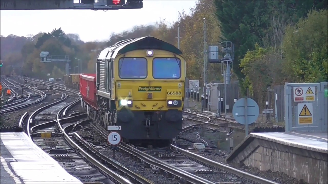 Freight trains at Basingstoke . 10/11/2016 - YouTube