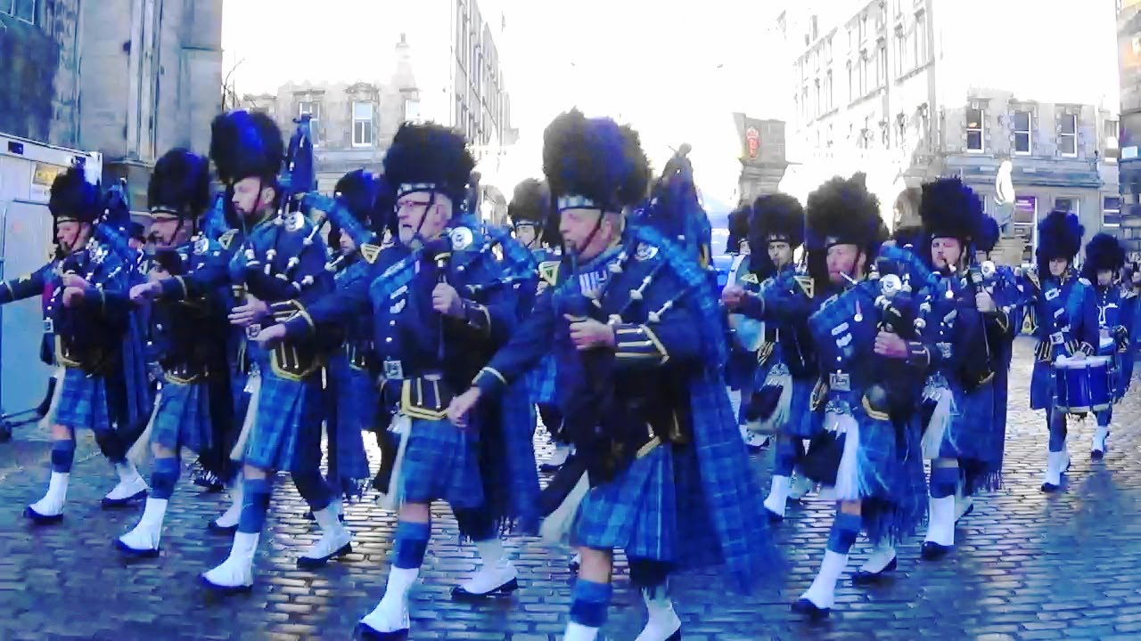 Remembrance Day Parade Edinburgh 2023 - YouTube