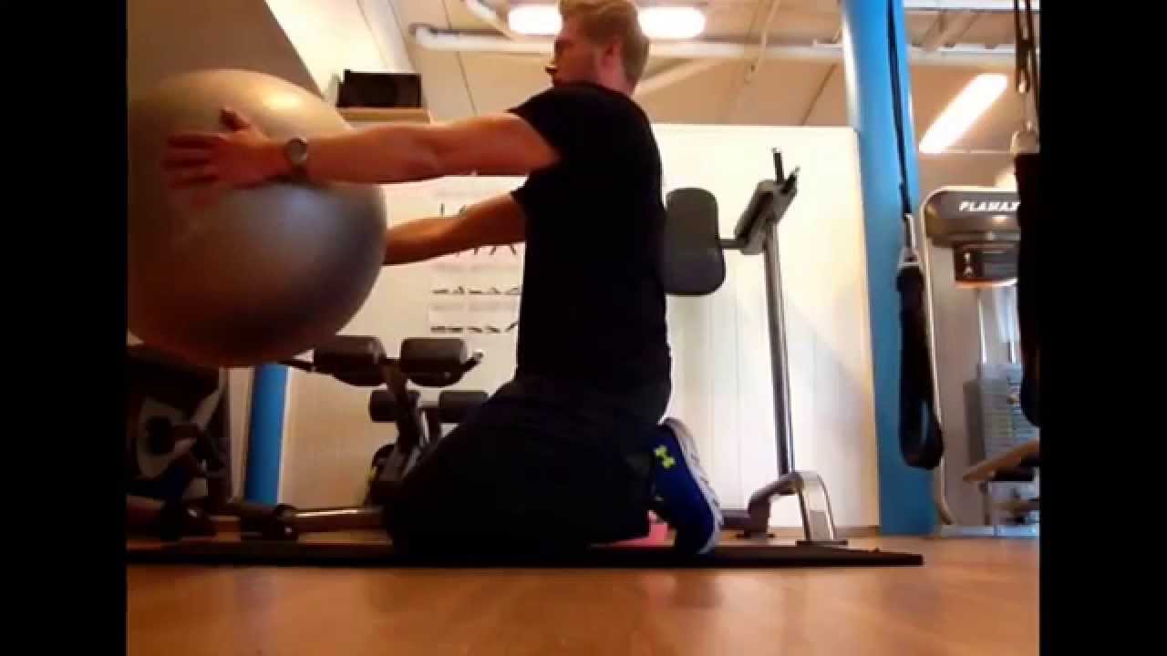 Retraksjon og Protraksjon med ball - YouTube