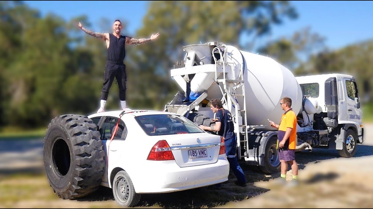 FILLING MY FRIENDS CAR WITH CONCRETE!! - YouTube