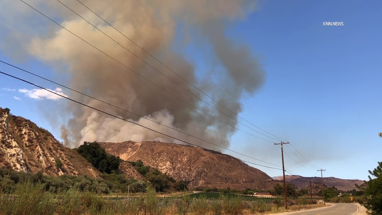 Brush Fire Erupts in Lake Piru; Evacuation Order in Effect - YouTube