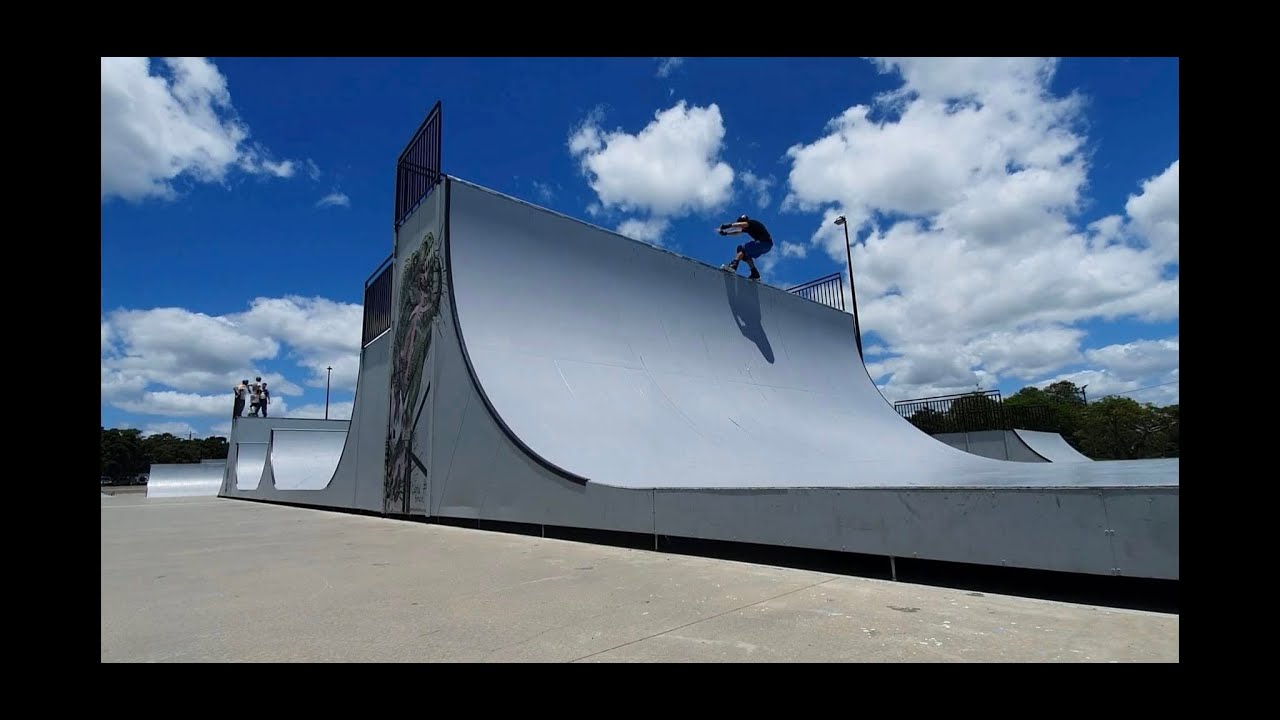 1st Time Grinding the Beenleigh Vert Ramp on Inline Skates - YouTube