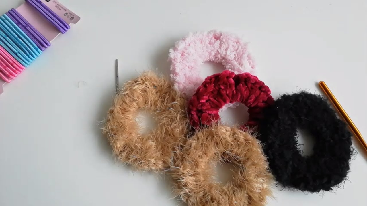 Hair scrunchie crochet using fancy yarns by Crochet Nuts - YouTube