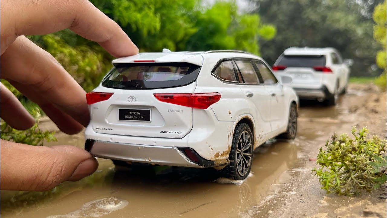 Mini Toyota Highlander SUV | Off roading | Diecast Model Car Unboxing ...