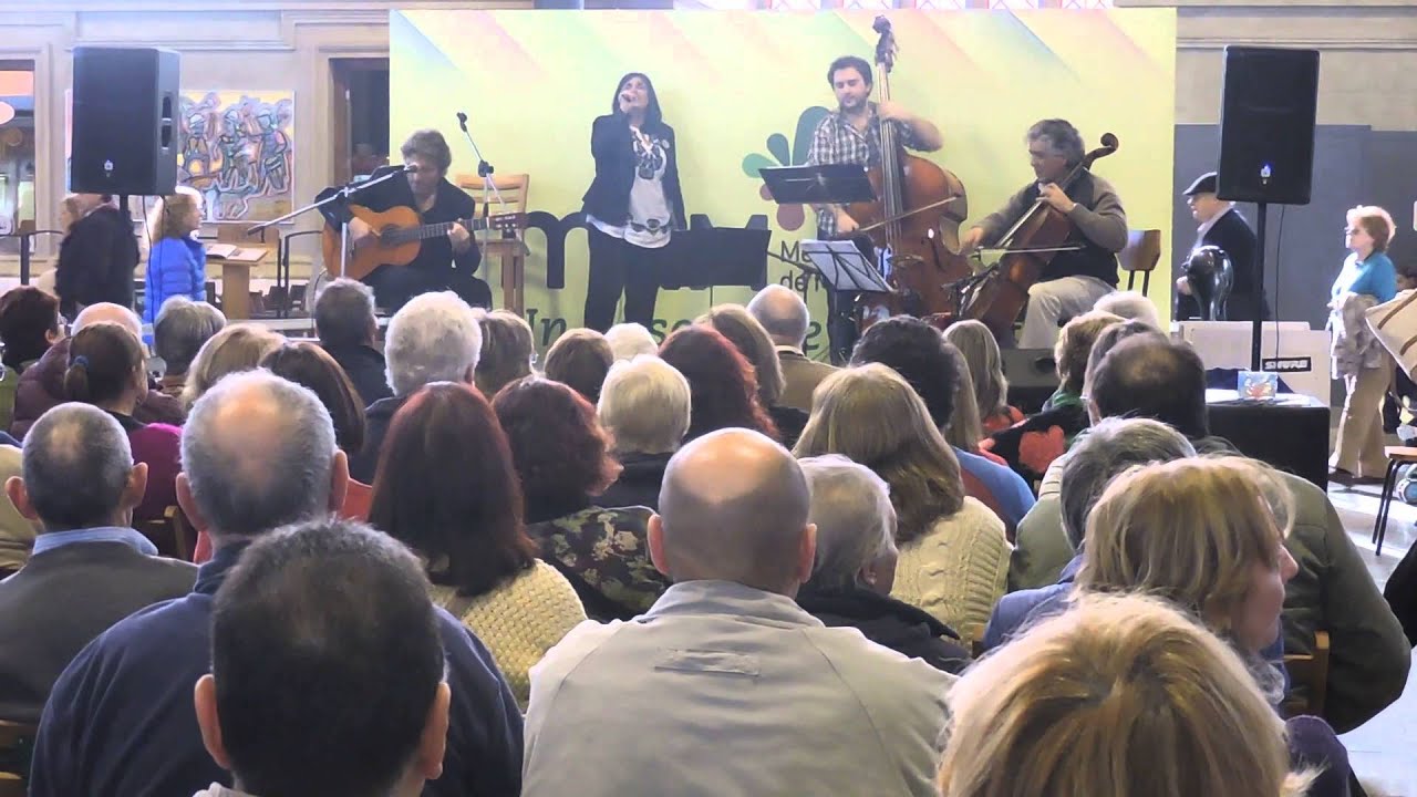 Mala junta Tango trio - YouTube